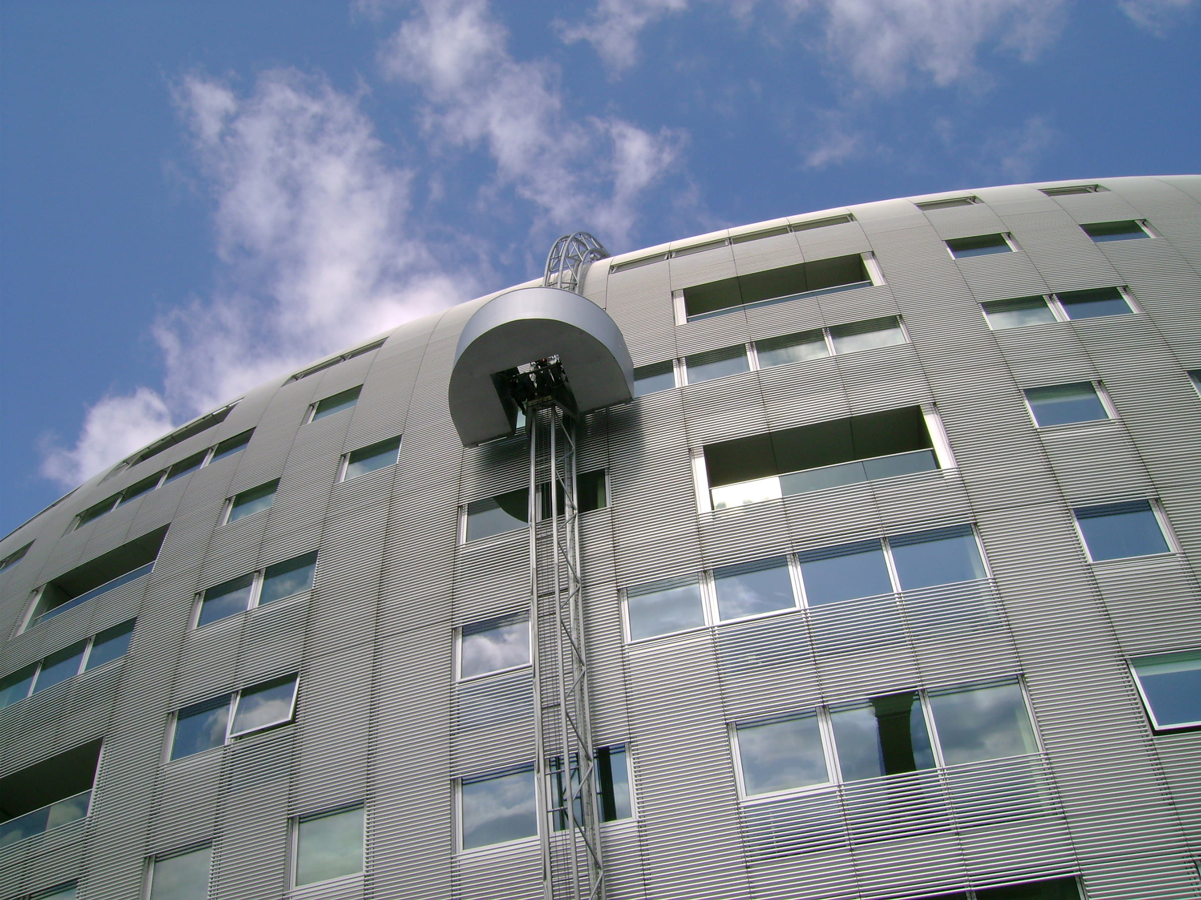 Travelling Vertical Access – Bridge Mast - ARX | Kinetic Architecture ...