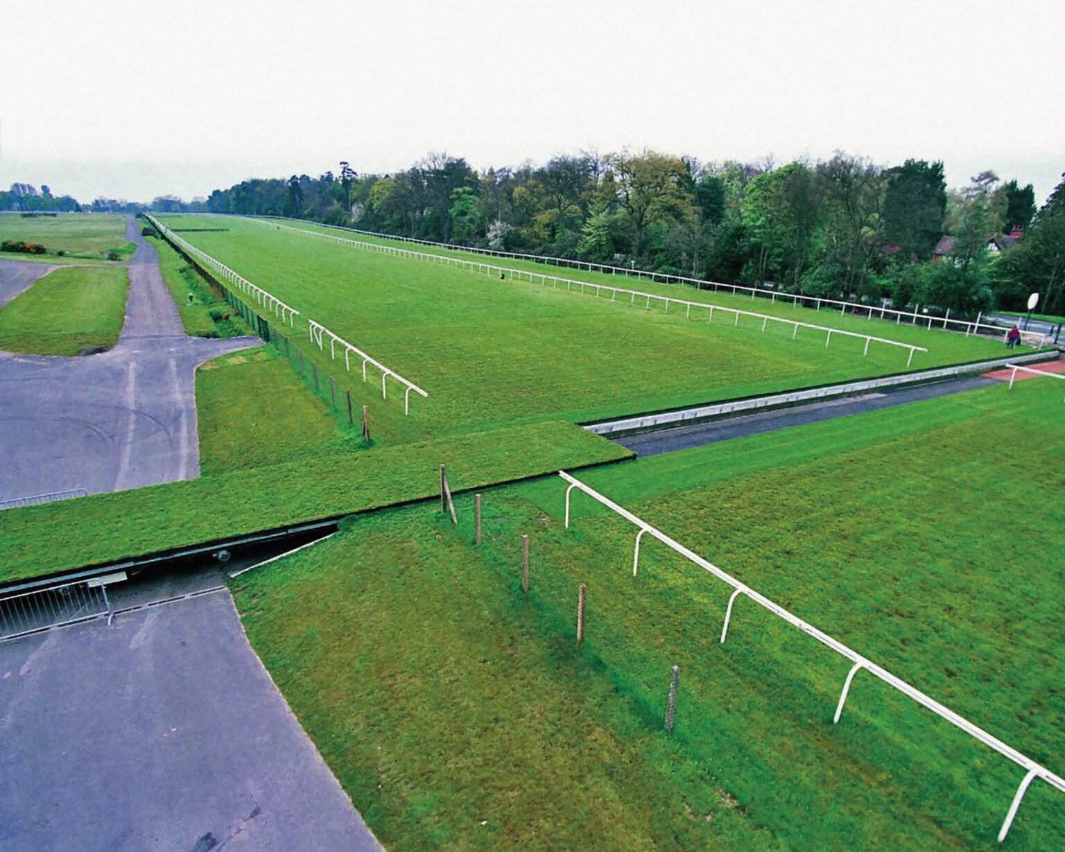 Ascot Racecourse Moveable Turf Crossing - ARX | Kinetic Architecture ...